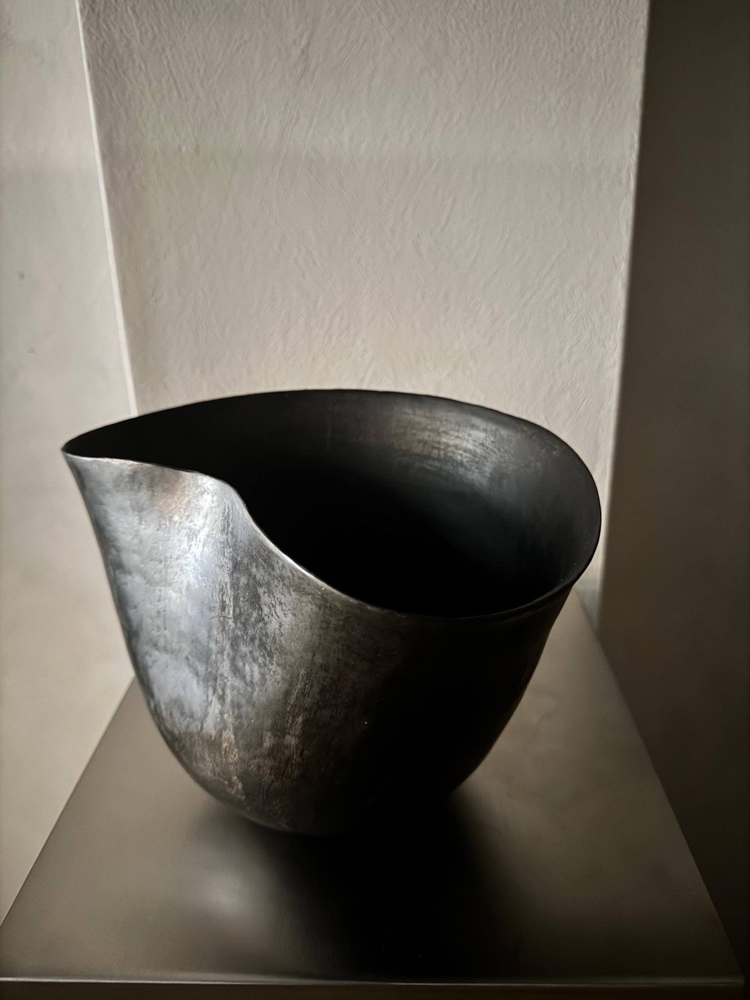 Medium Vessel by Koichi Onozawa - Rembaum-Hanau
